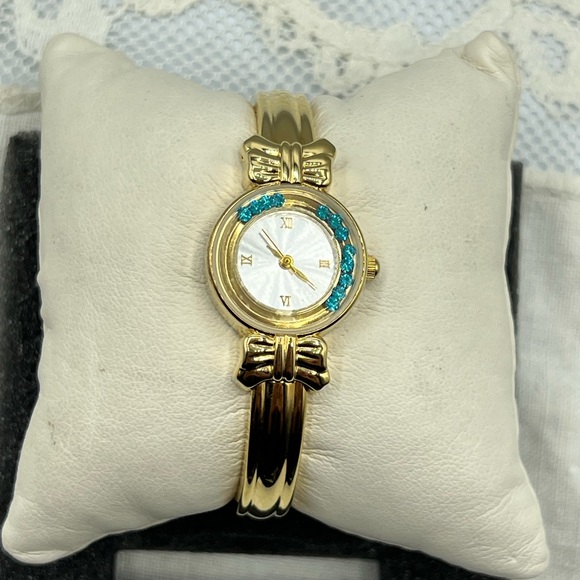 Accessories | Vintage Avon Watch | Poshmark